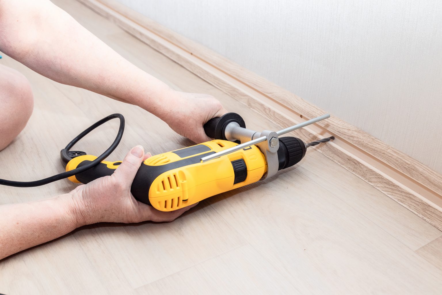 Setting the Right Baseboard Height for Carpets (With Video Tutorials)